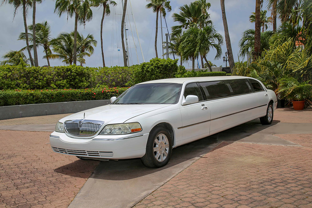 Limo Services in Aruba | Best Limousine Rental Services Aruba